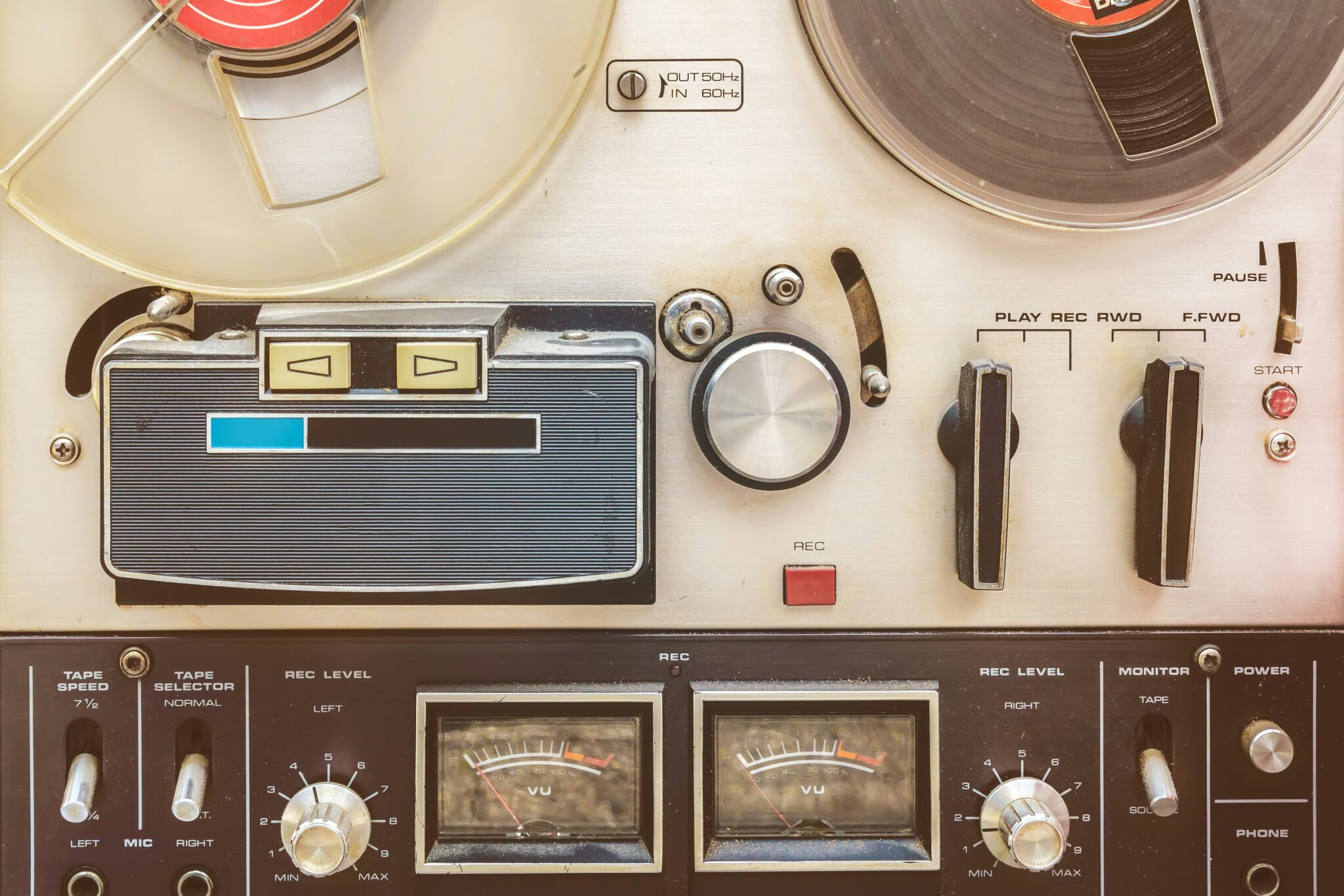History of Music Production: From Vinyl to Digital Evolution